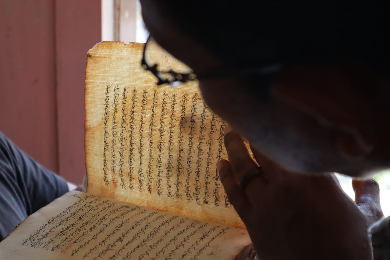 6,000 Pages of Ancient Manuscripts Undergoing Preservation in Buton ...